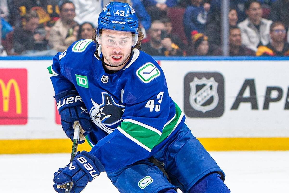 Bertuzzi’s hat trick powers visiting Blackhawks past Canucks 5-2 ...